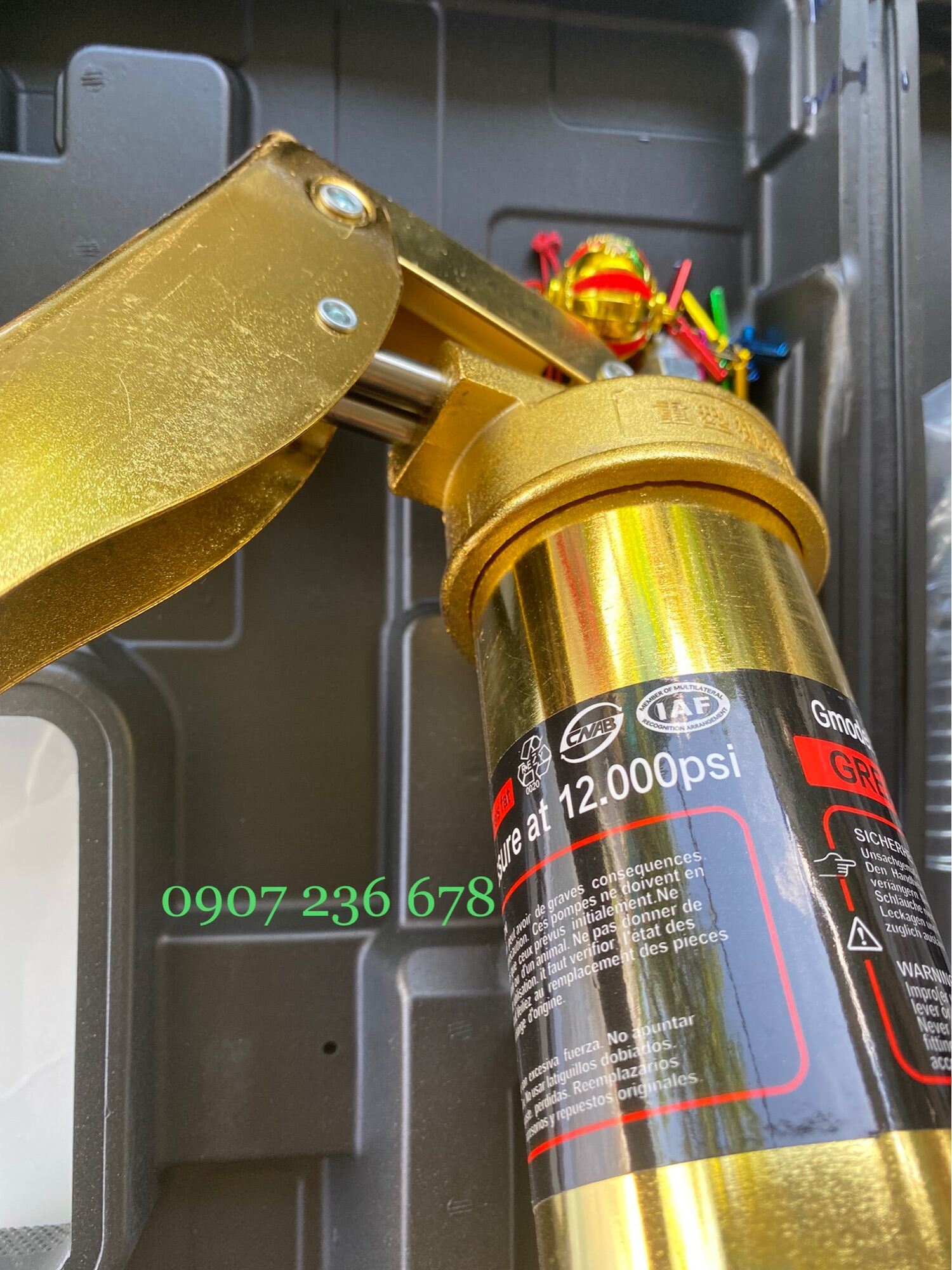 Bơm mỡ bò 2 ty 2 xy lanh piston 900CC dùng mỡ con sâu. mỡ hộp mỡ tuýp ...