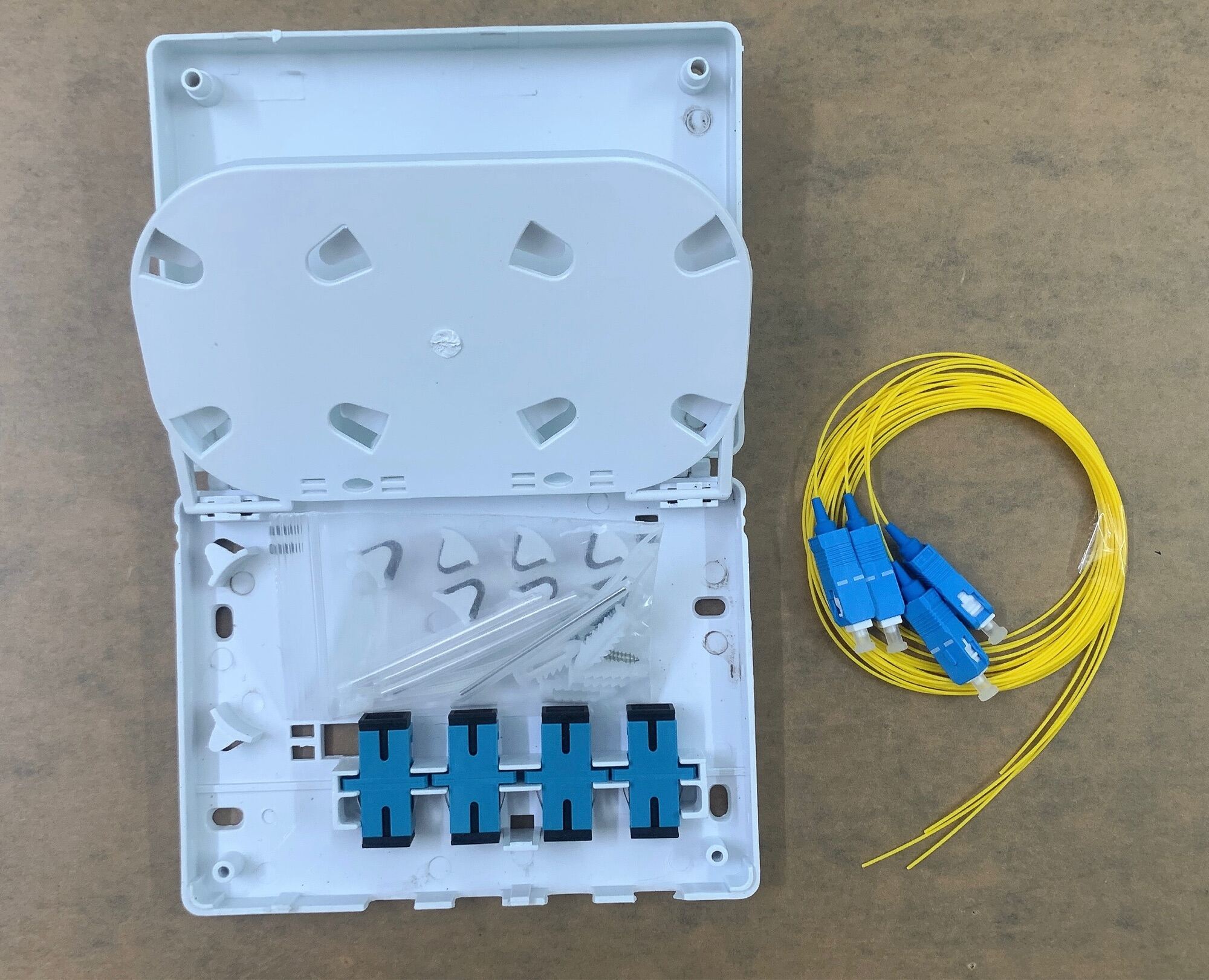 01 VỎ HỘP PHỐI QUANG MINI HỘP ODF 4FO - MixASale