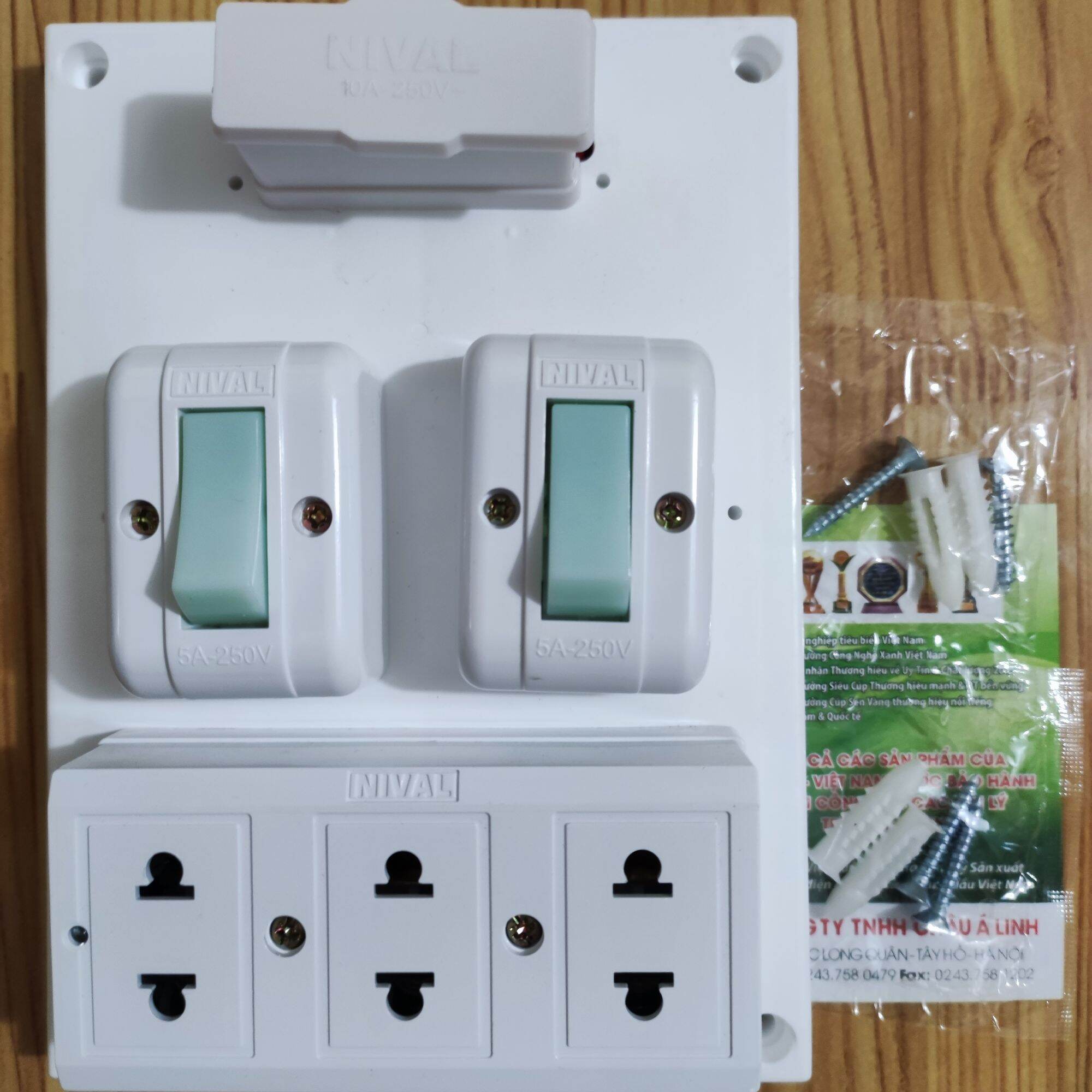 Bảng điện nổi lắp sẵn. Taplo lắp sẵn. Taplo công tắc, ổ cắm lắp sẵn ...