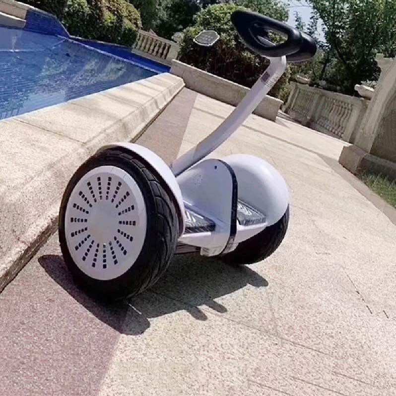 Xe điện cân bằng 10 inch, Mini Robot, thế hệ mới, có tay cầm mini ...