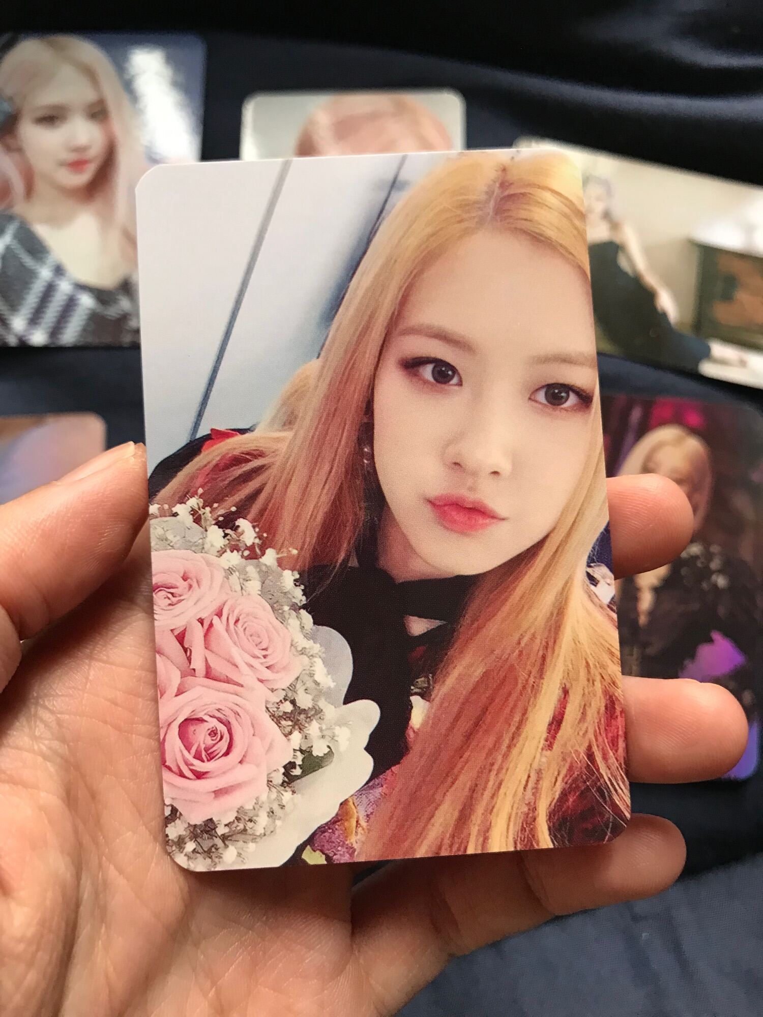 [OFF CHÍNH HÃNG] BỘ CARD ẢNH HIẾM ROSÉ BLACKPINK | Lazada.vn