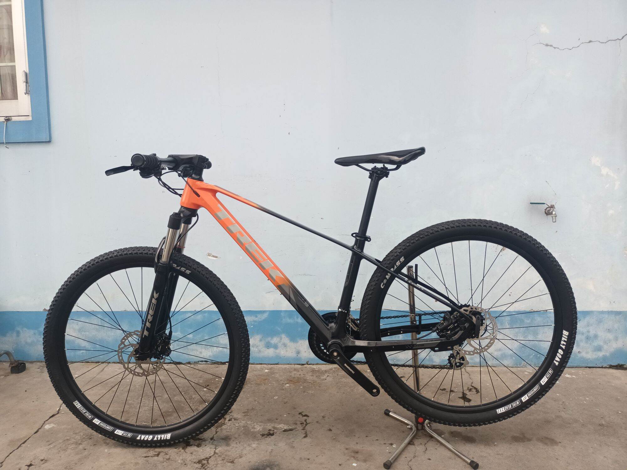Xe Đạp Thể Thao MTB GIANT DEORE Địa Hình Leo Núi Du Lịch Dã Ngoại Đường ...