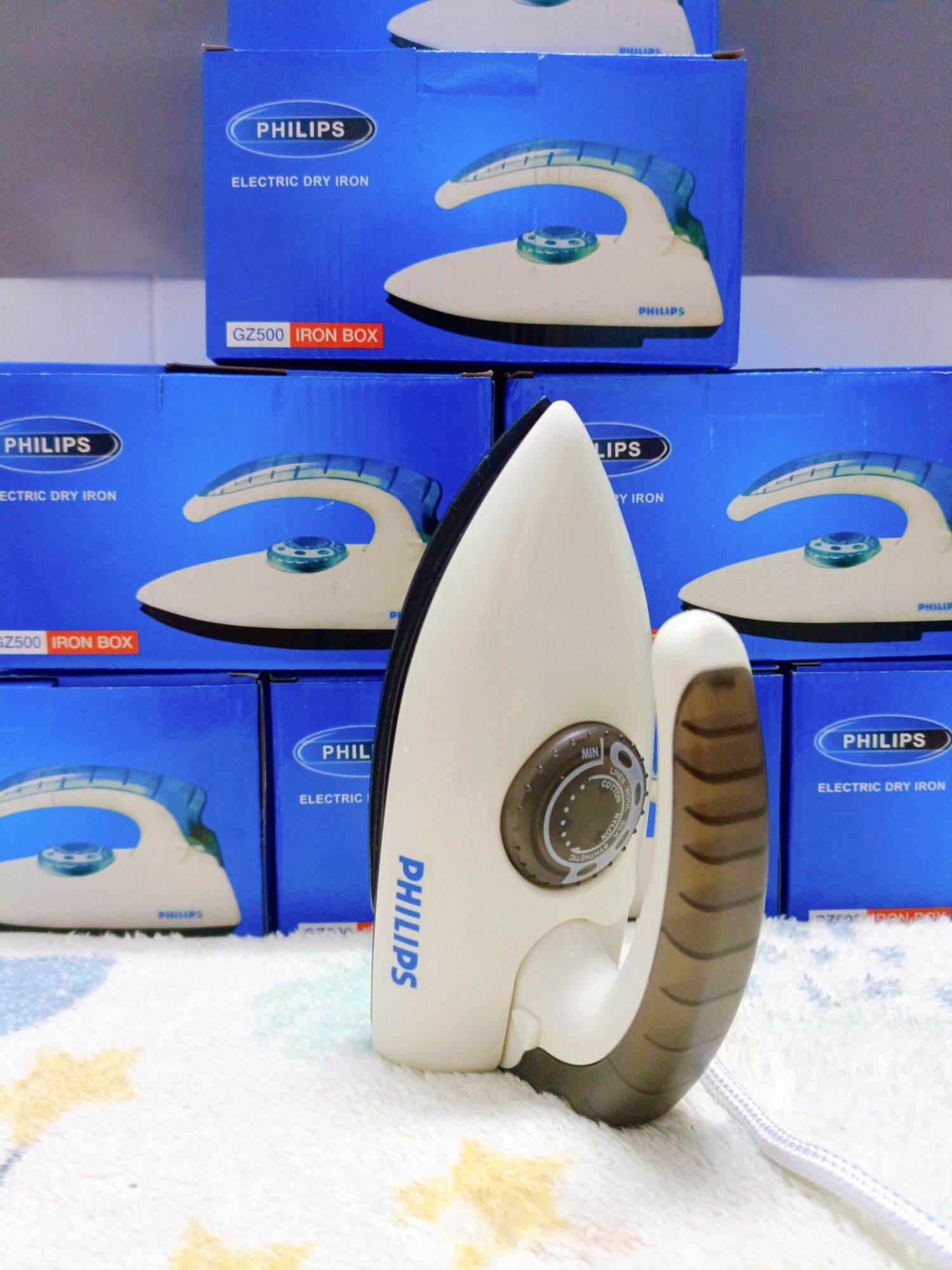 Bàn ủi du lịch mini Philip gấp gọn tiện lợi - Bàn là khô philip xếp gọn ...