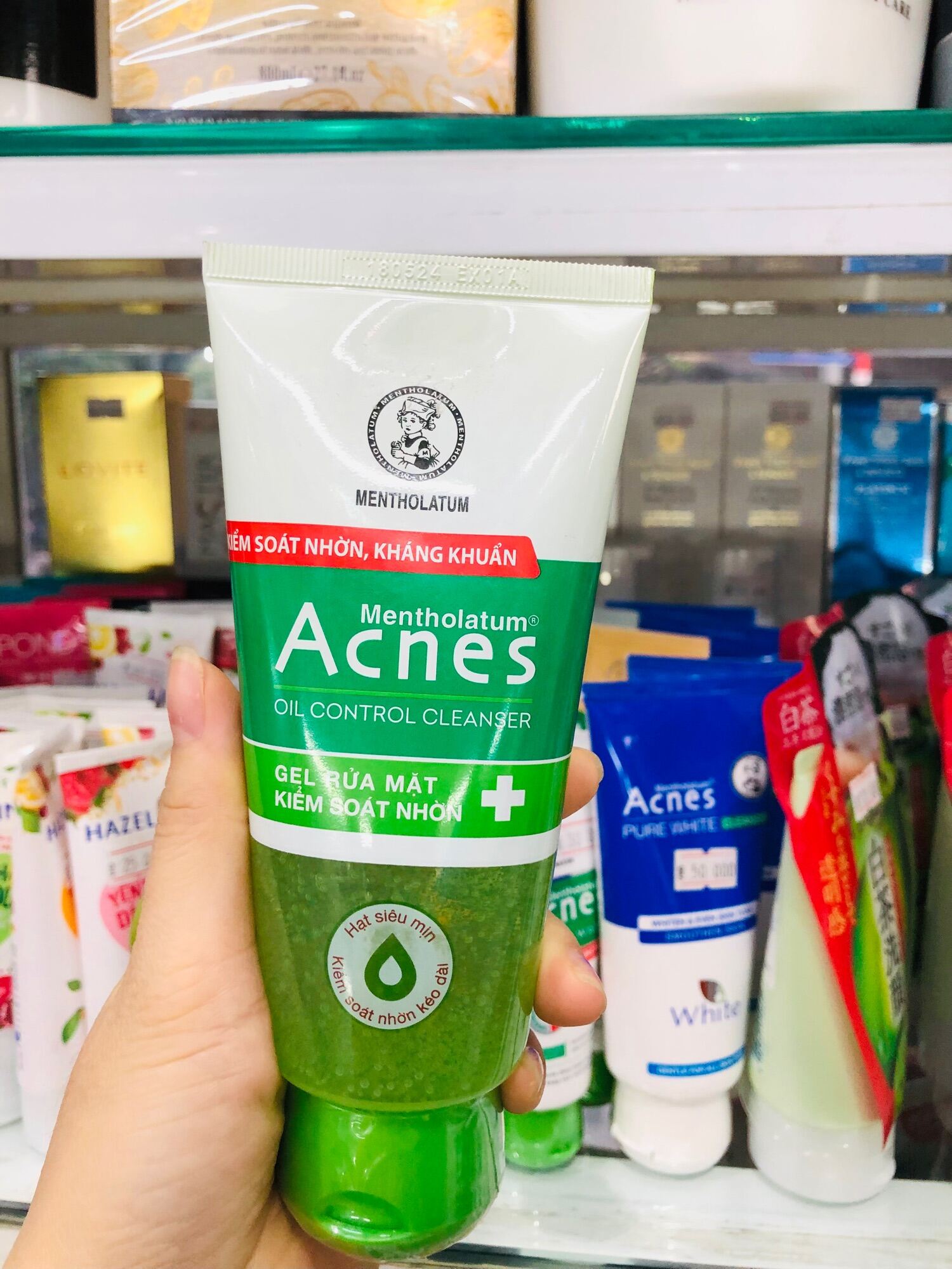 Sữa rửa mặt Acnes cho da dầu, kiểm soát nhờn ngừa mụn SRM Acnes Oil ...
