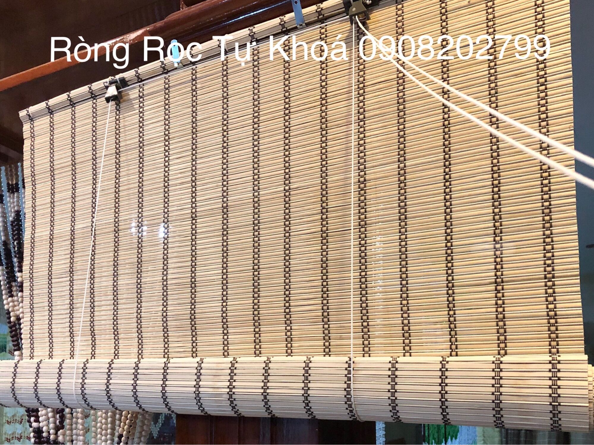 Tạo nên tính thẩm mỹ rèm cuốn tre đơn giản và gần gũi với thiên nhiên