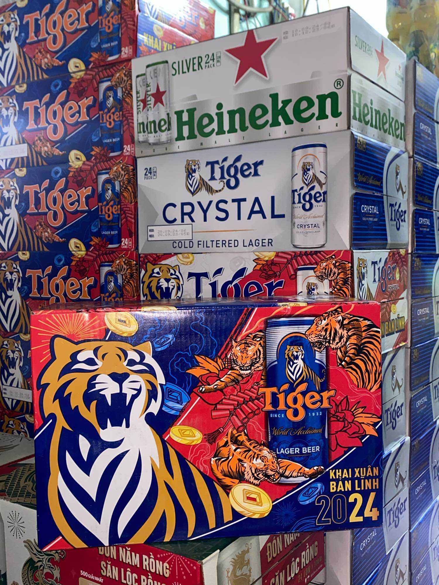 Thùng 24 lon bia Tiger xanh mẫu THƯỜNG 24 lon x 330ml) - Bia Nội Địa | VietMart.co