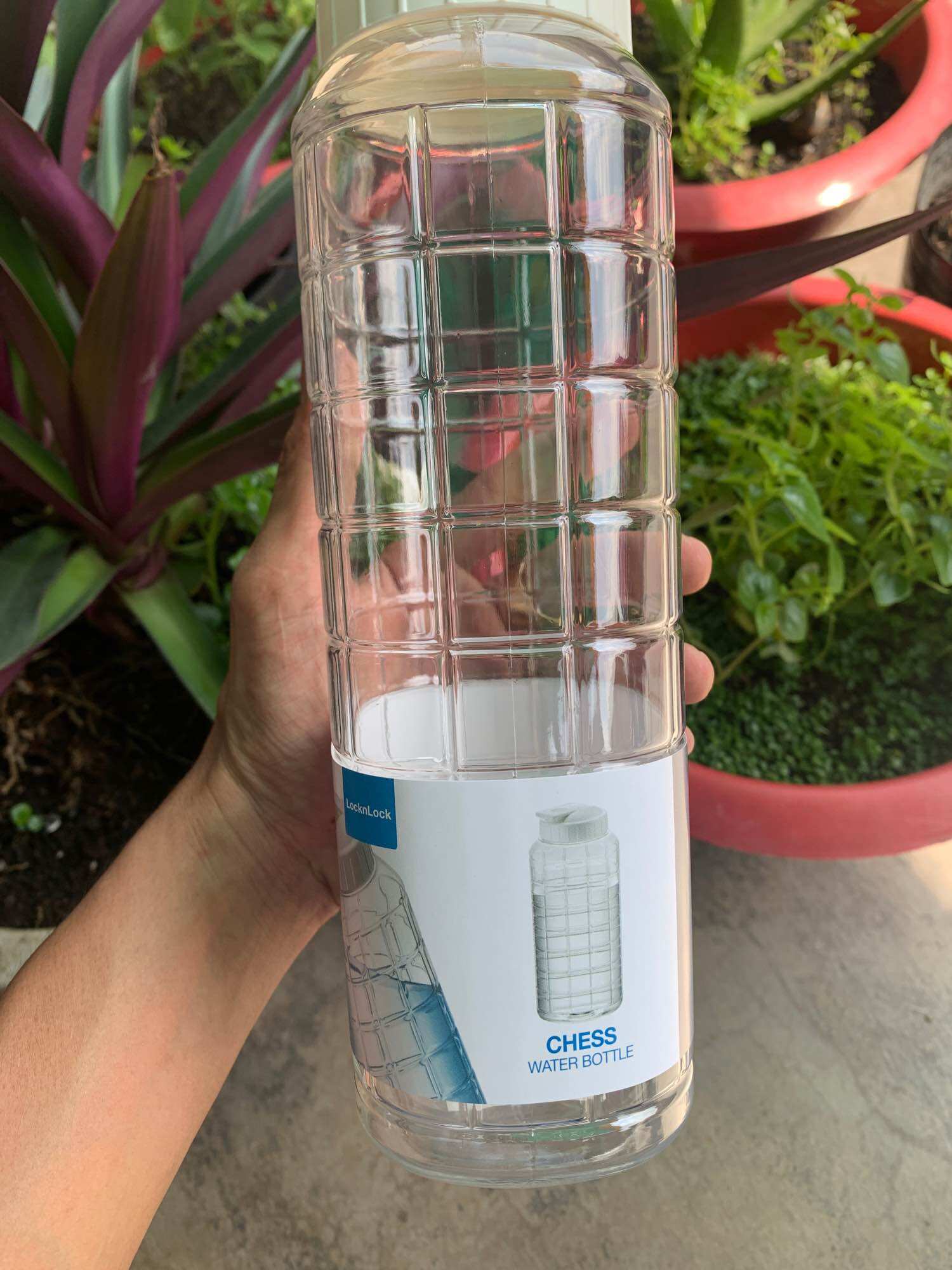 Bình đựng nước bằng nhựa pet lock&lock 1,5l - hàng chính hãng