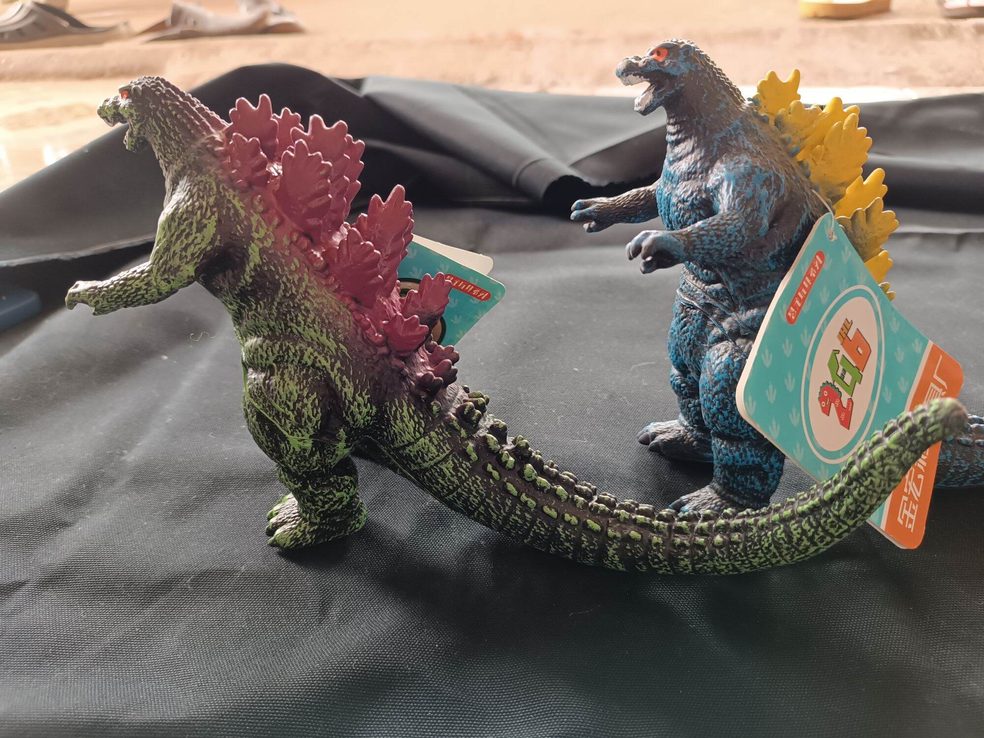 Mô hình Godzilla có nhạc | Lazada.vn