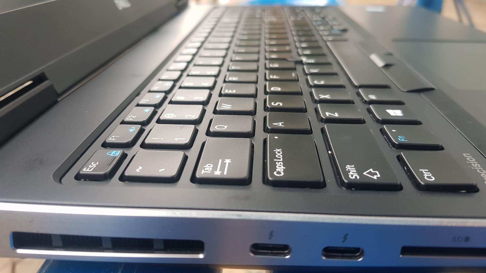 Laptop đồ hoạ Dell Precision 7530 Core i7 8850H Ram 16G ssd 256G Vga ...