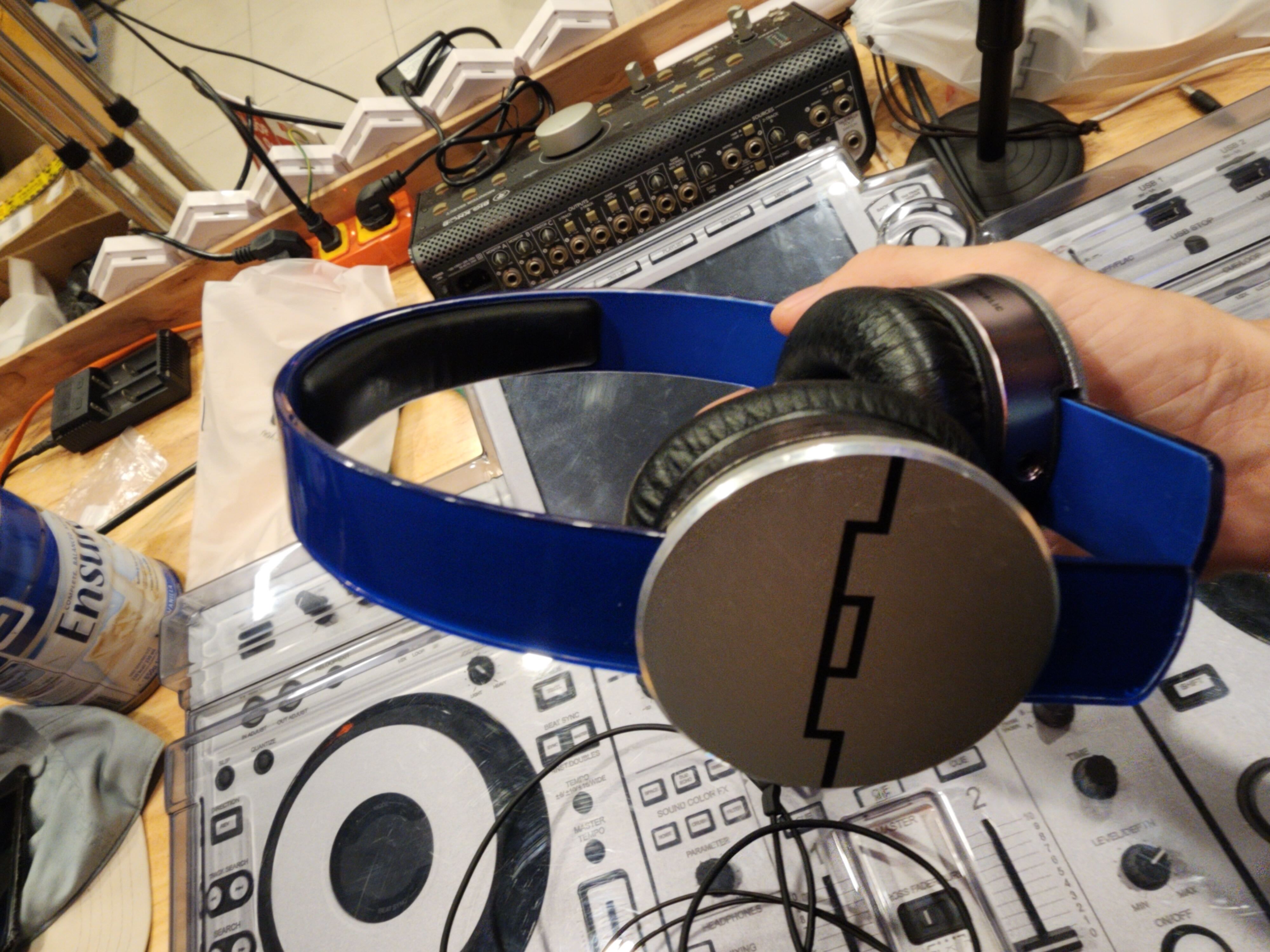 Tai Nghe Sol Republic V8 V10 V12 NEW, LƯỚT - CHÍNH HÃNG | Lazada.vn