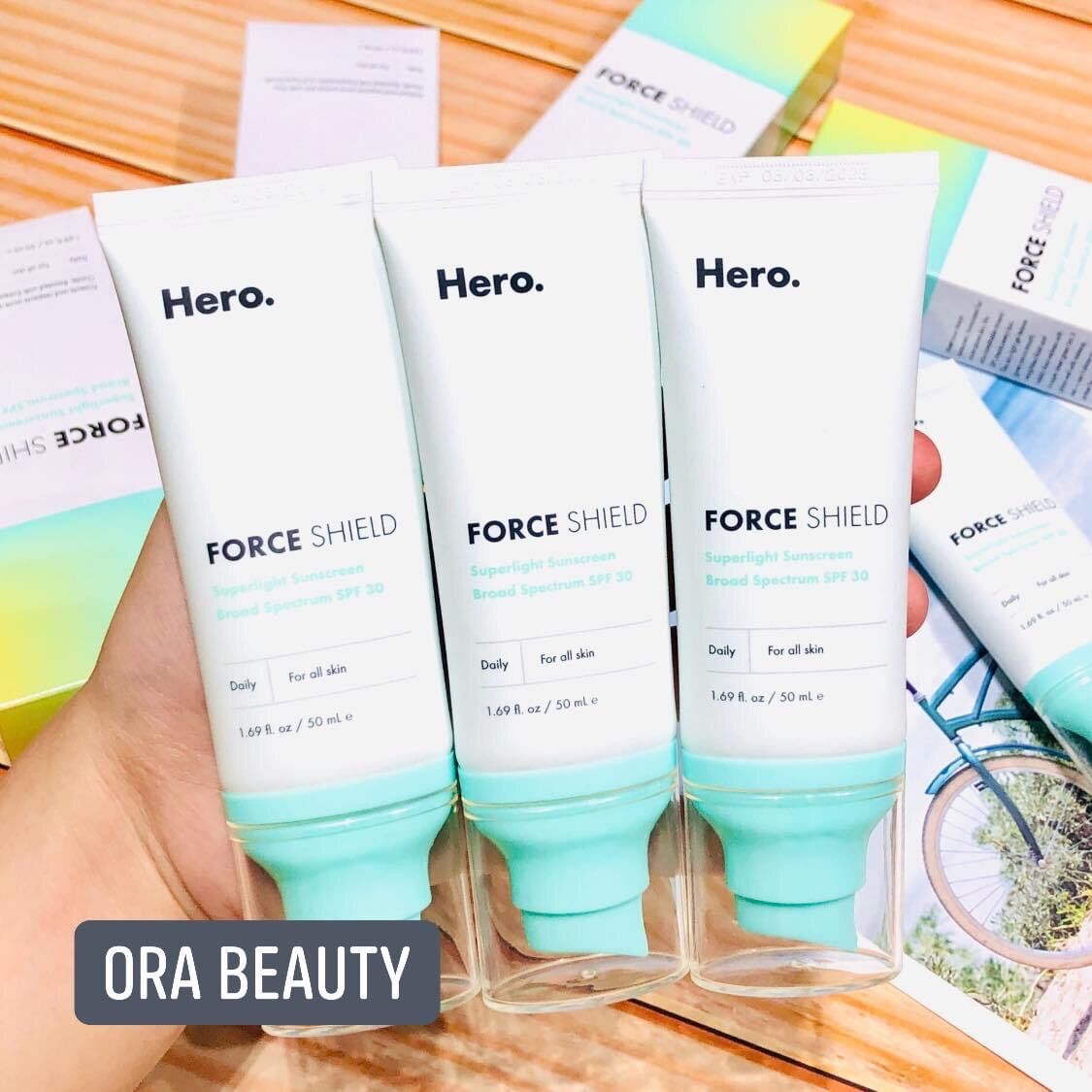 Kem chống nắng Hero Cosmetics Superlight Sunscreen SPF 30 | Lazada.vn